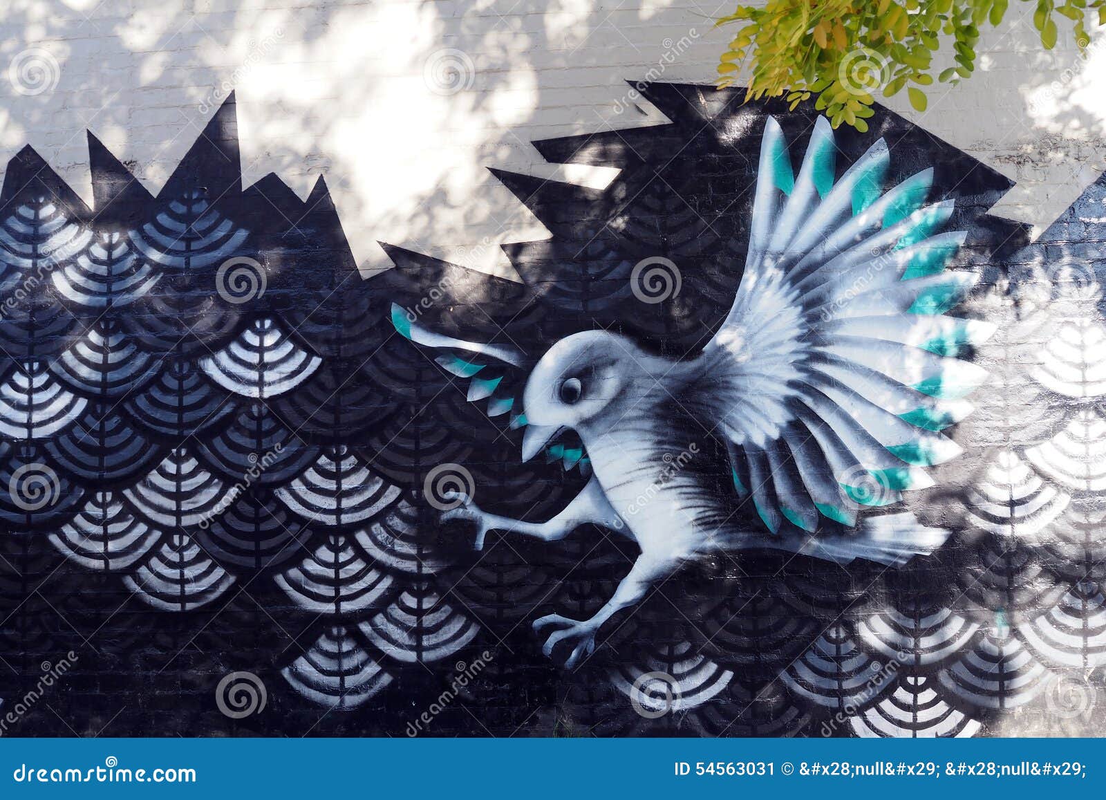 Graffiti - Flying Bird editorial photo. Image of black - 54563031