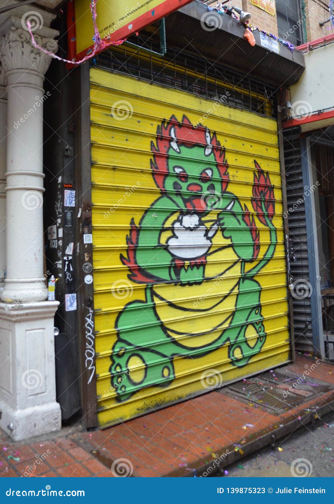 Dragon Graffiti editorial stock photo. Image of dragon - 139875323