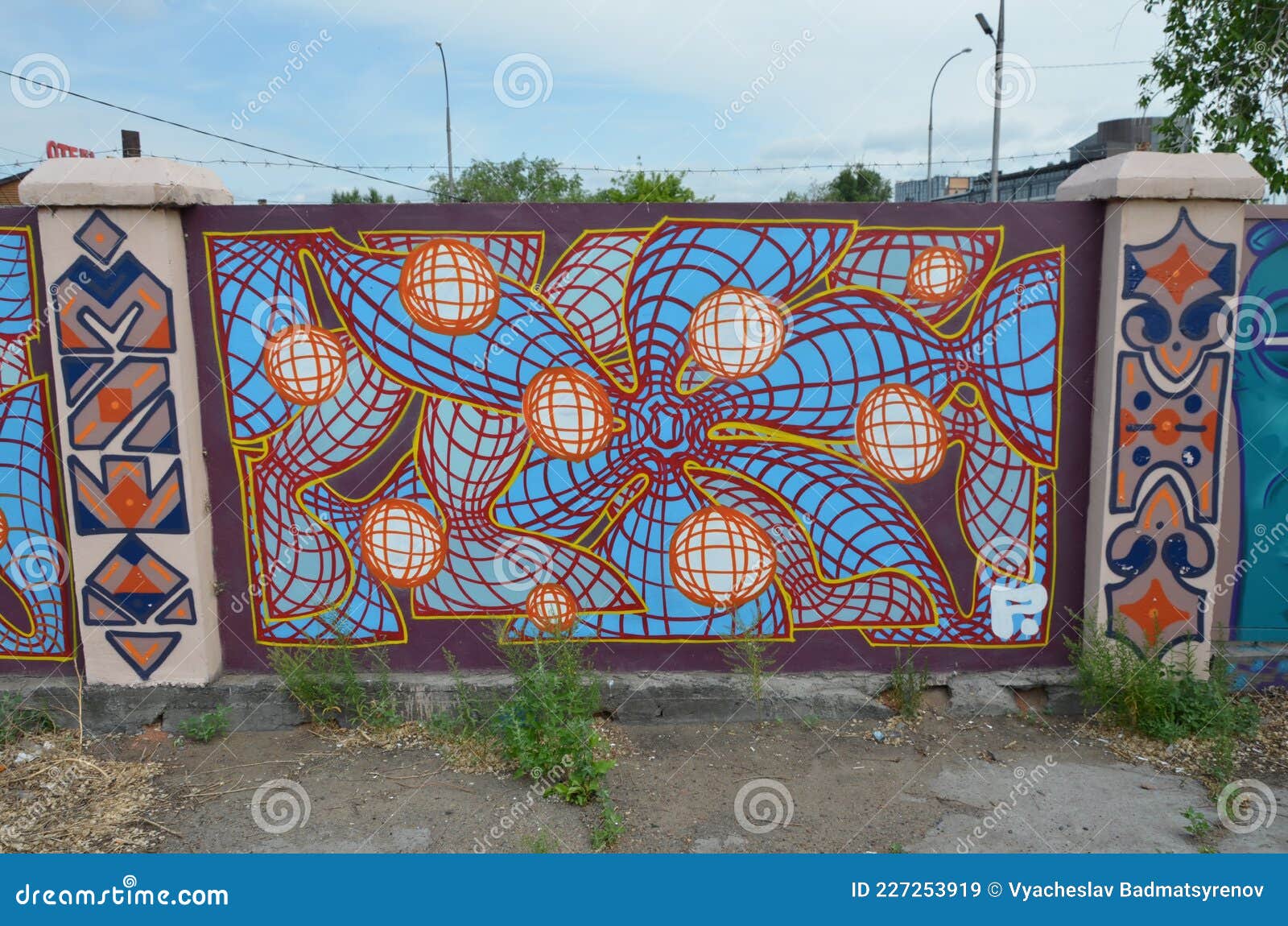 A Graffiti with Net on the Fence Editorial Stock Image - Image of ...