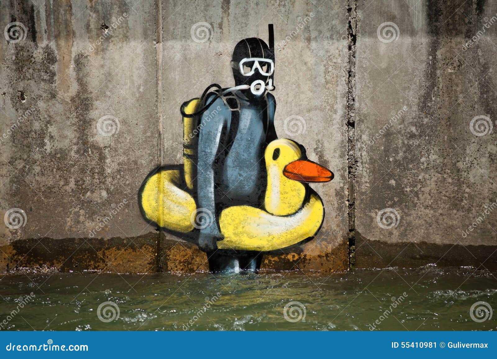 Paddling Pool In Valley Gardens Park Harrogate North Yorks UK Editorial ...