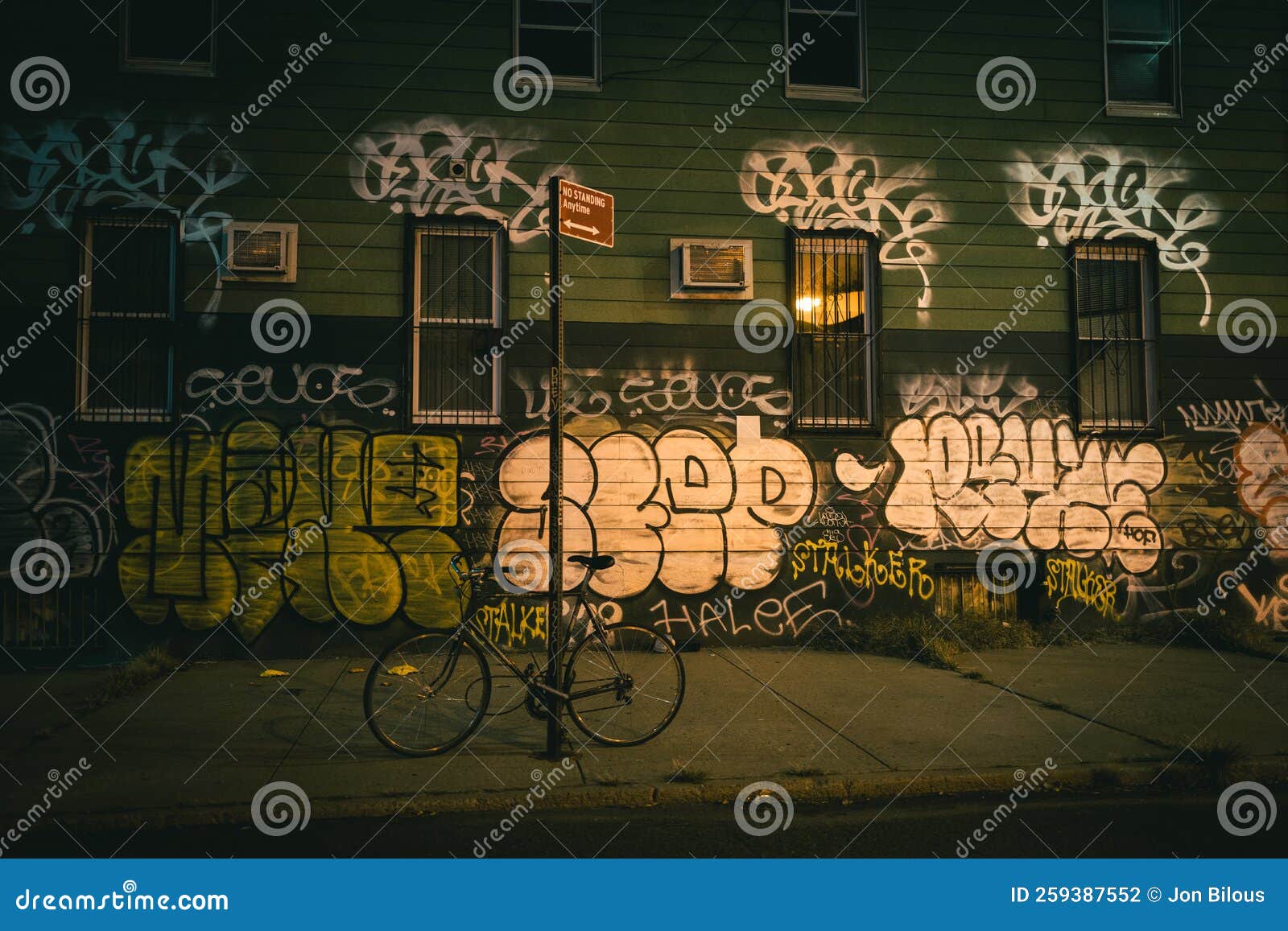 Graffiti on the Side of a Building, Greenpoint, Brooklyn, New York ...