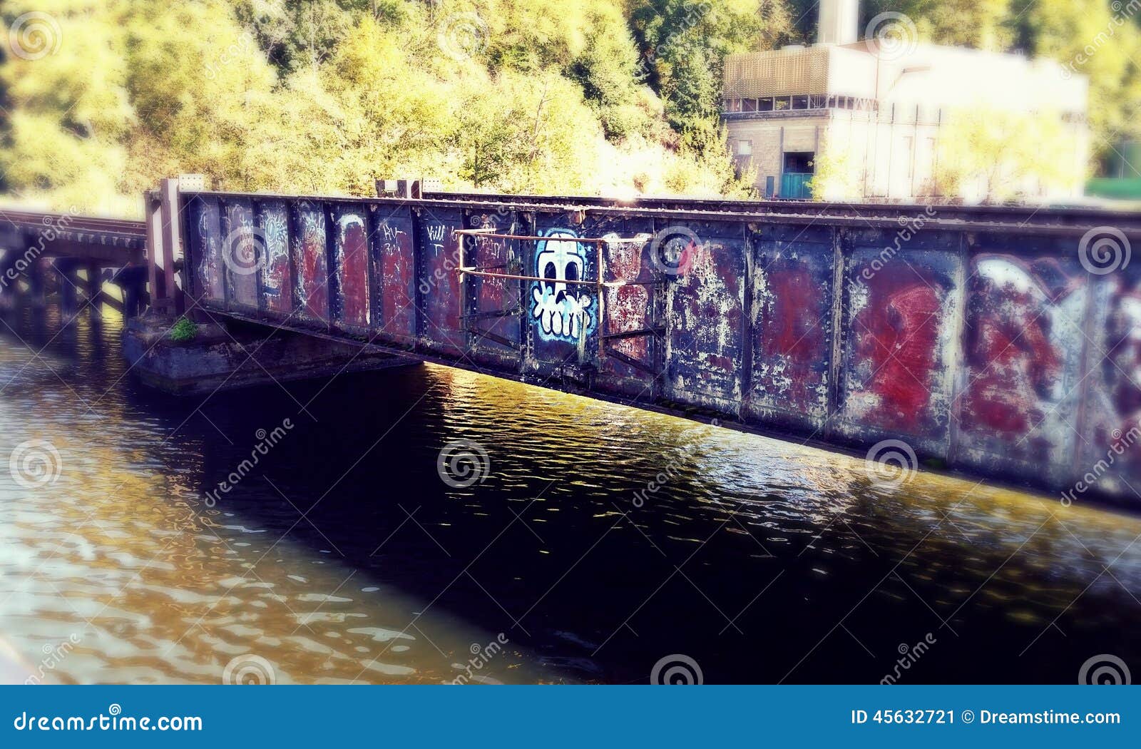 Graffiti Skull Industrial Bridge Editorial Photo - Image of painting ...