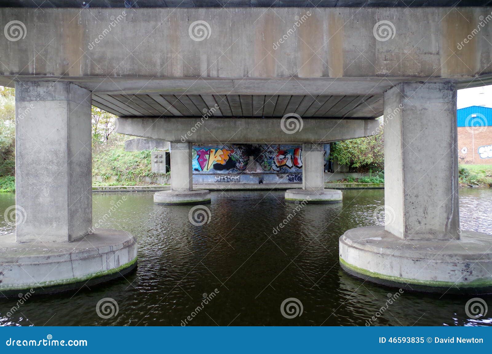 Graffiti under a bridge editorial image. Image of nottingham - 46593835