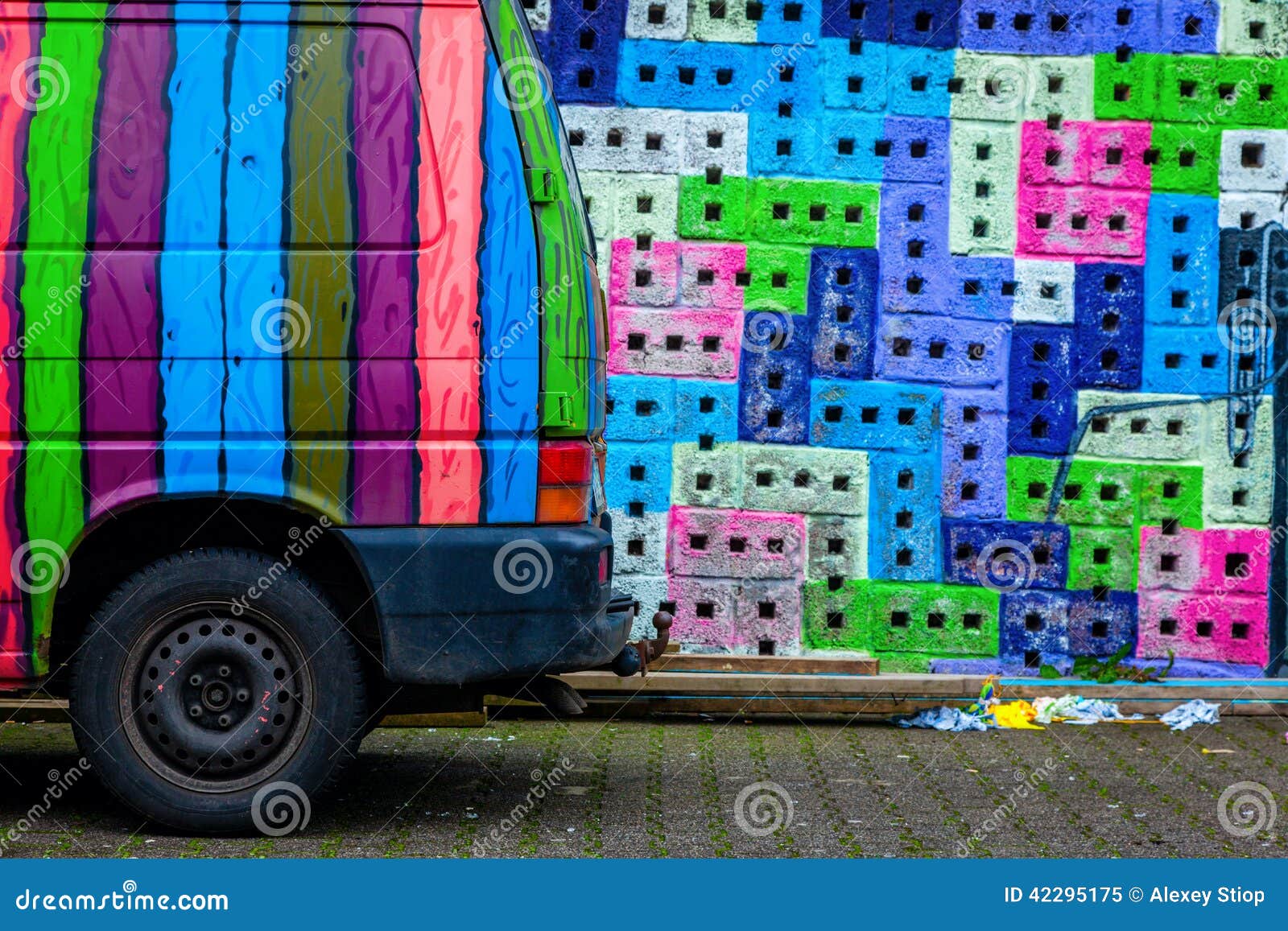 Graffiti Van stock image. Image of architecture, reykjavik - 42295175