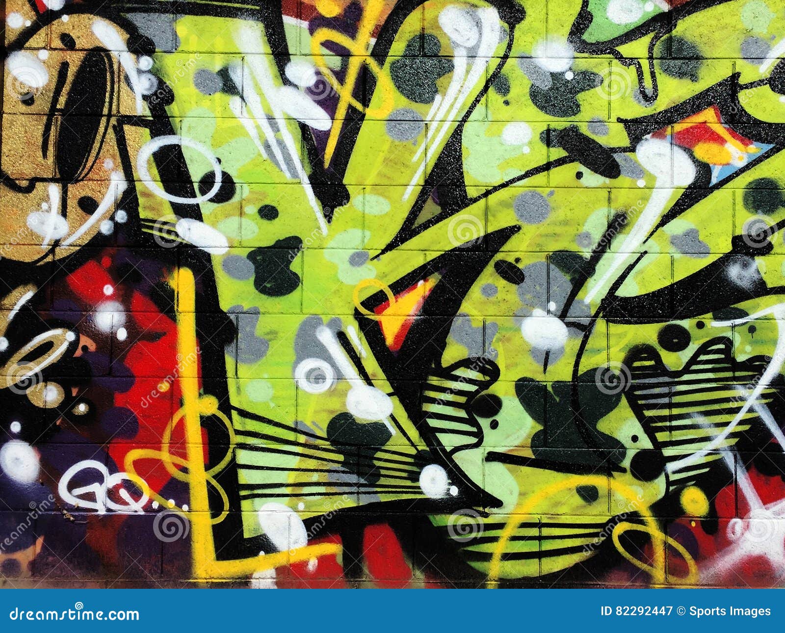 Graffiti Wall. editorial photography. Image of mess, alleyway - 82292447