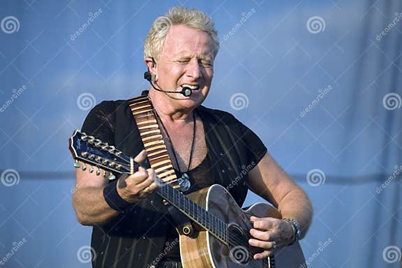 Graham Russell editorial stock photo. Image of musician - 21662268