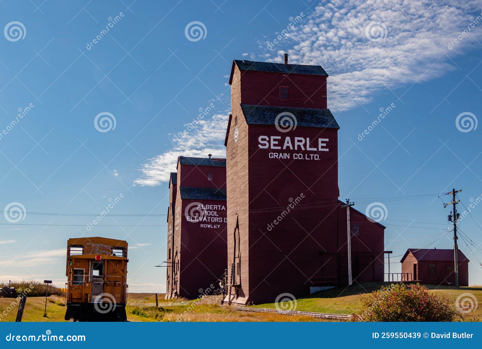 Grain Elevator, Rowley Ghost Town. Rowley, Alberta, Canada Editorial ...