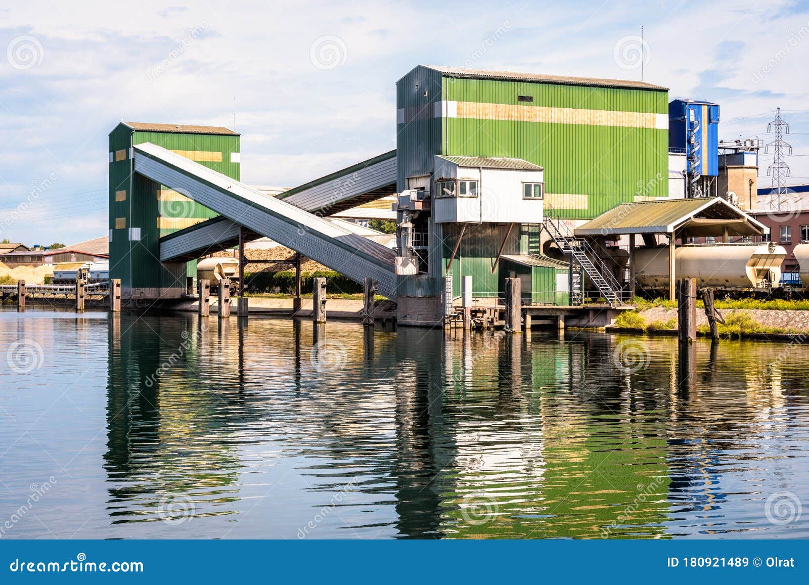 Grain Elevator with Wagon and Barge Loading System on a Canal Stock ...