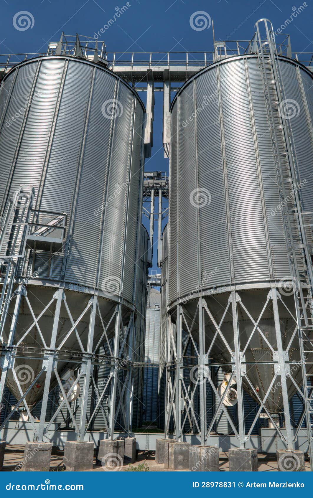 Grain Elevators stock image. Image of outdoors, business - 28978831
