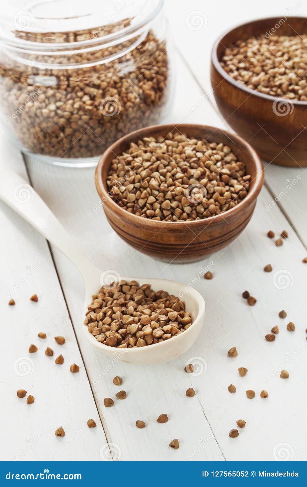 Grain entier de sarrasin photo stock. Image du protéine - 127565052