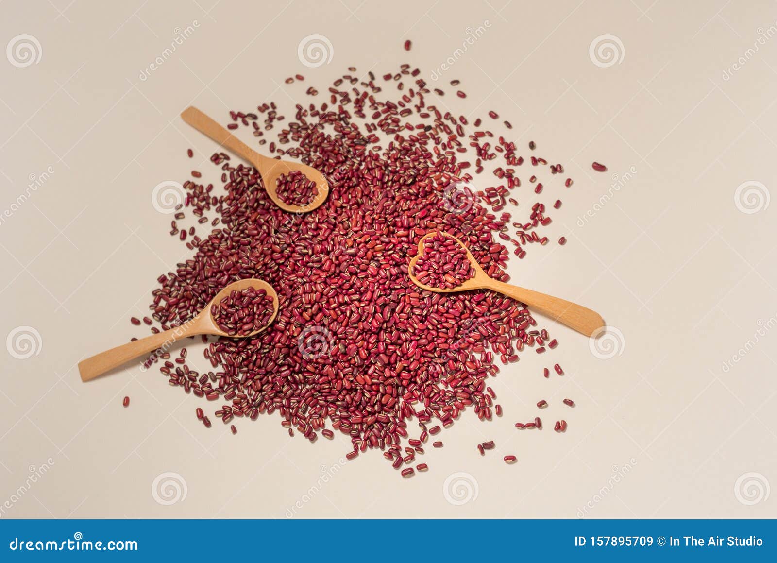 Grain Red Bean with Hart Spoon Stock Image - Image of organic, grain ...