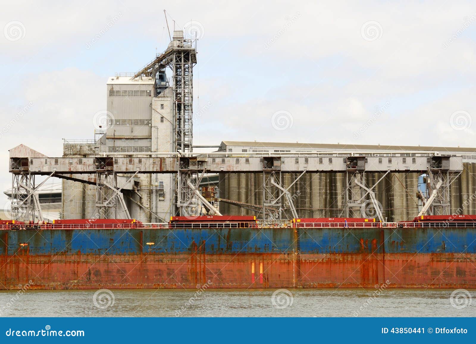 Grain Ship stock image. Image of ship, wheat, loaded - 43850441