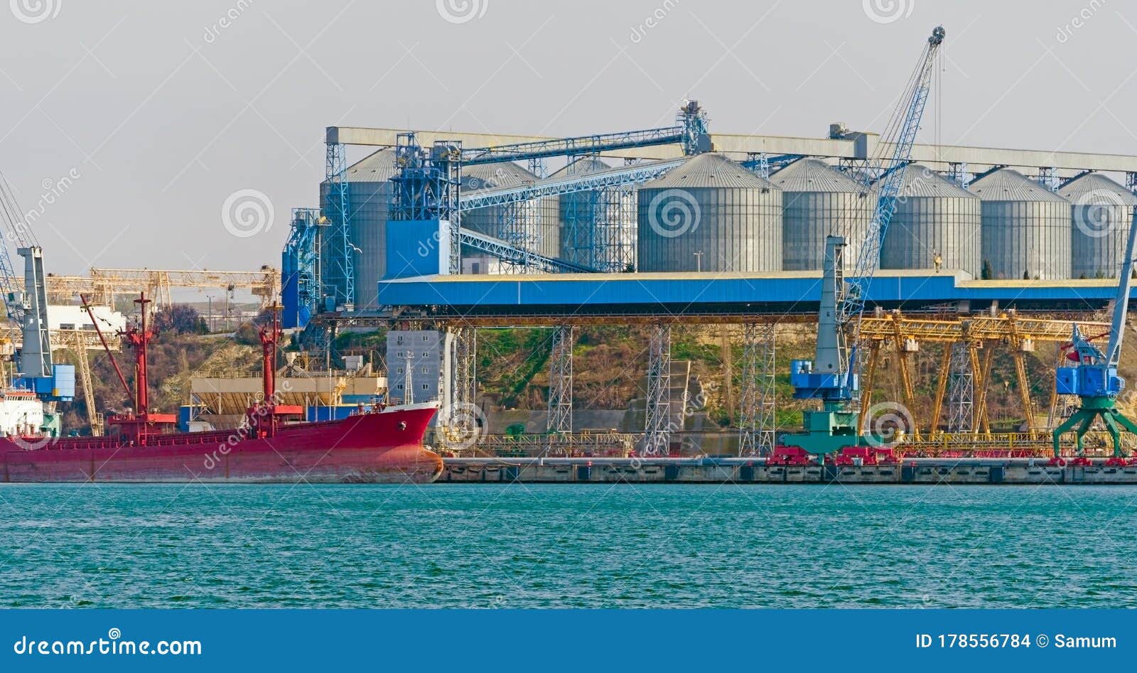 Grain Terminal - Transshipment Complex Stock Photo - Image of terminals ...