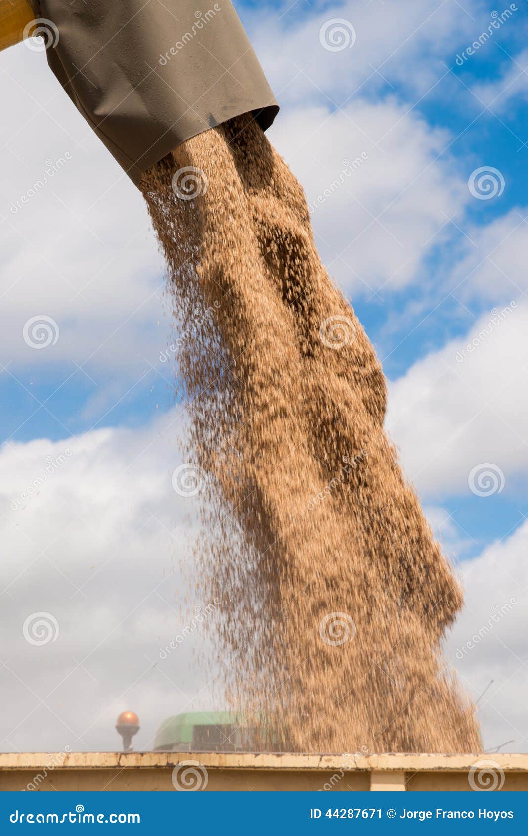 Grain unloading stock image. Image of combine, machine - 44287671
