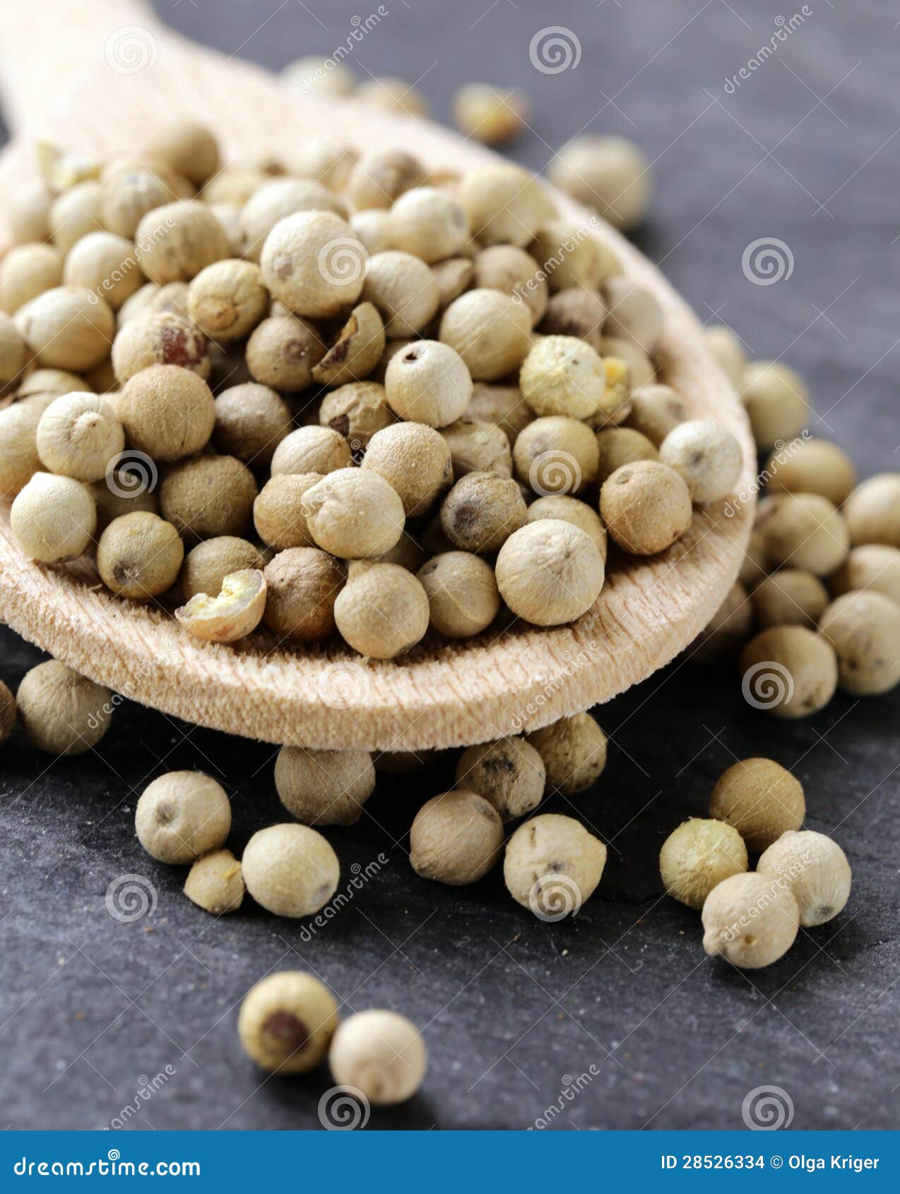 Grain White Pepper in a Spoon Stock Photo - Image of seed, peppercorn ...
