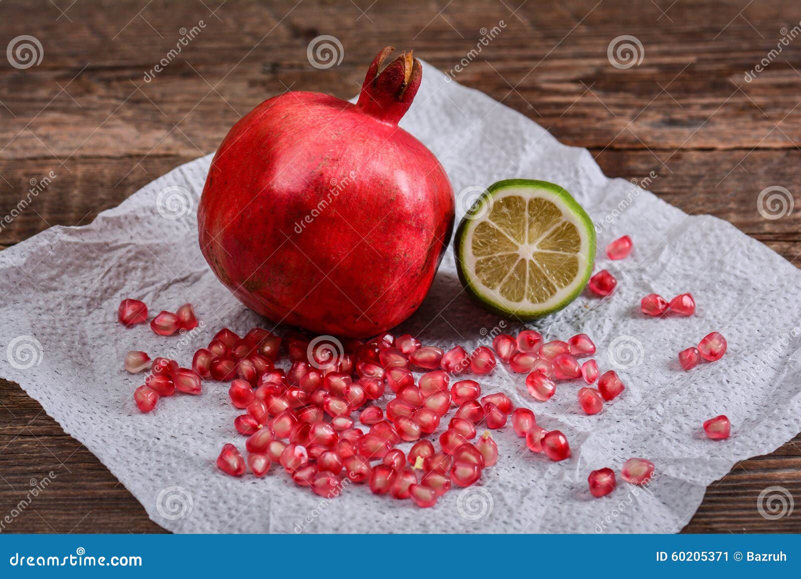 Graines De Grenade, Grain Rouge Image stock - Image du nature, vase ...