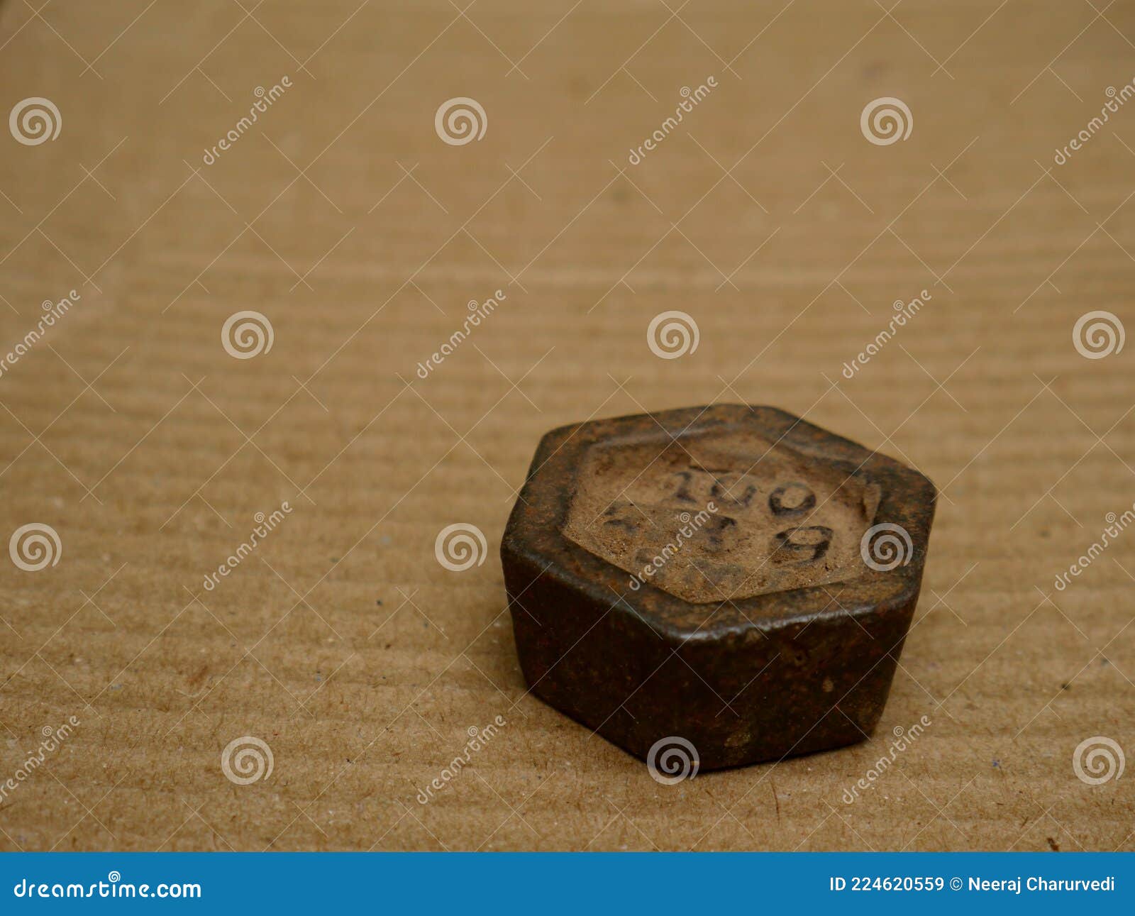 500 Gram Weight Iron Hexagon Shape Stock Image - Image of lift, metric ...