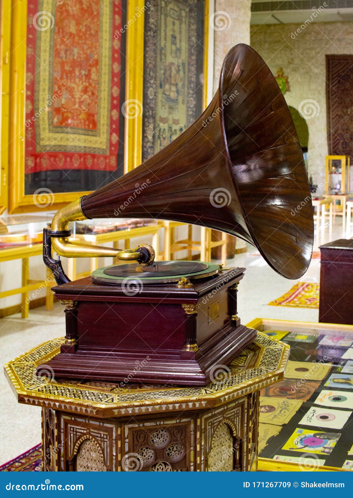 Gramophone is an Music Device. Old Gramophone with Plate or Vinyl Disk ... Gramophone is an Music Device. Old Gramophone with Plate or Vinyl Disk ...