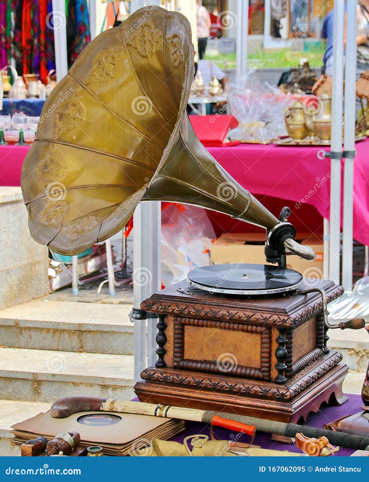 Gramophone stock image. Image of market, volume, audio - 167062095