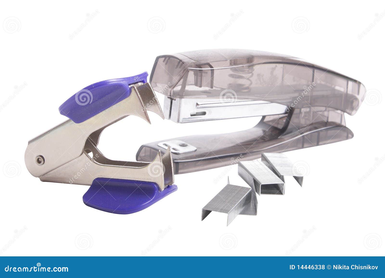 Grampeador e grampos foto de stock. Imagem de ferro, isolado - 14446338