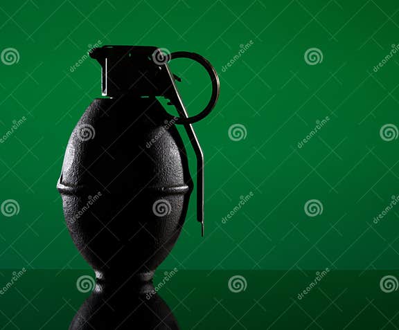 Granada imagen de archivo. Imagen de explosivo, mano - 20618695