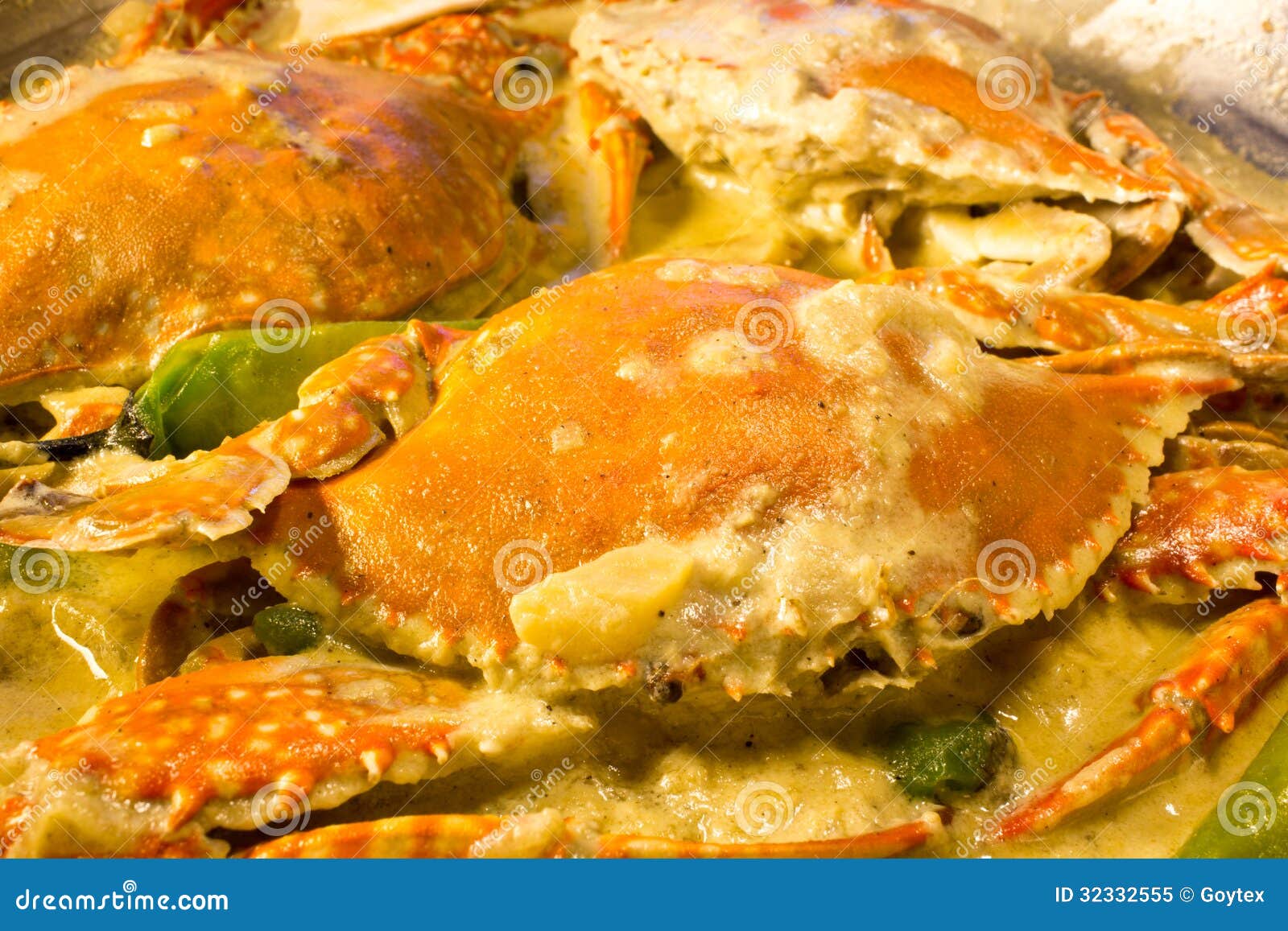 Granchio Con Latte Di Cocco Immagine Stock - Immagine di piatto, mangi ...