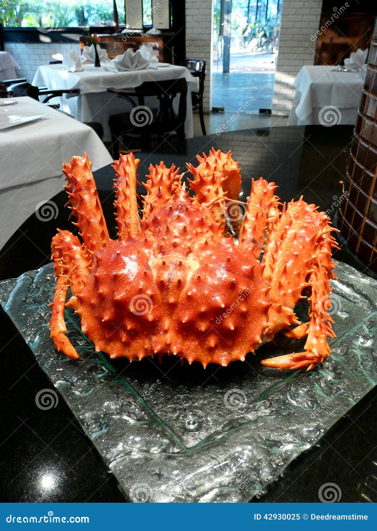 Granchio reale immagine stock. Immagine di pranzo, alimento - 42930025