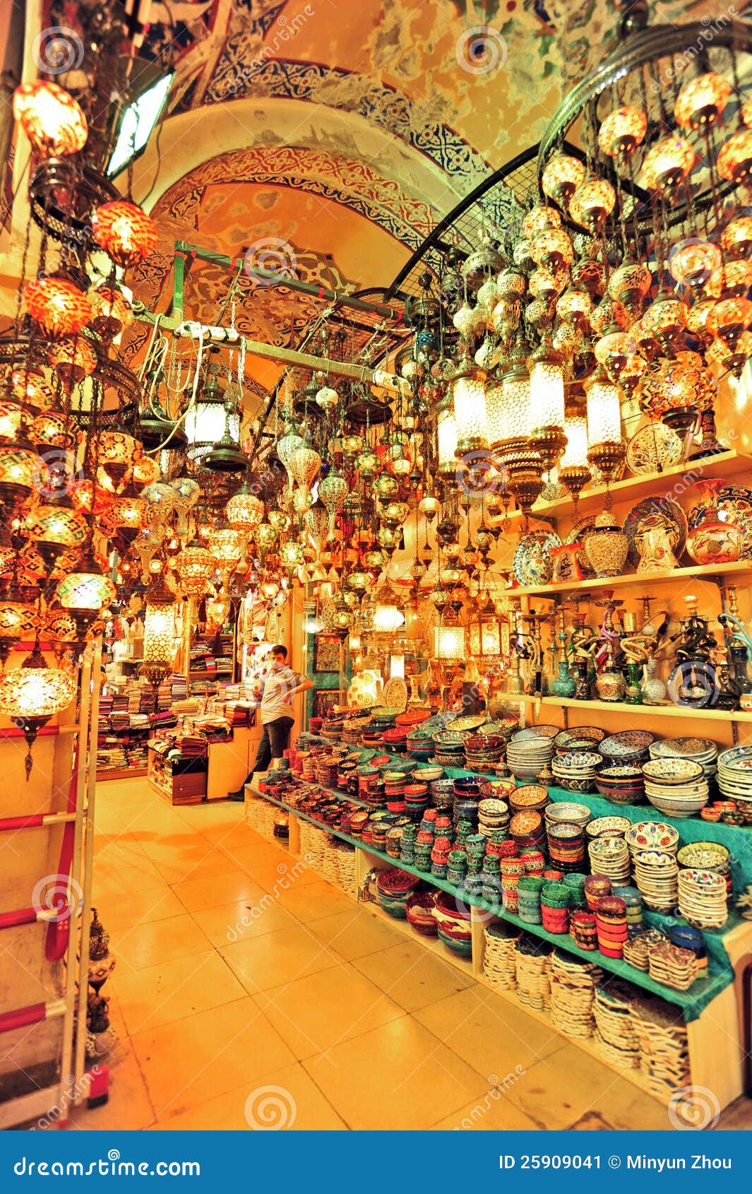 Grand Bazaar Istanbul editorial photo. Image of mall - 25909041