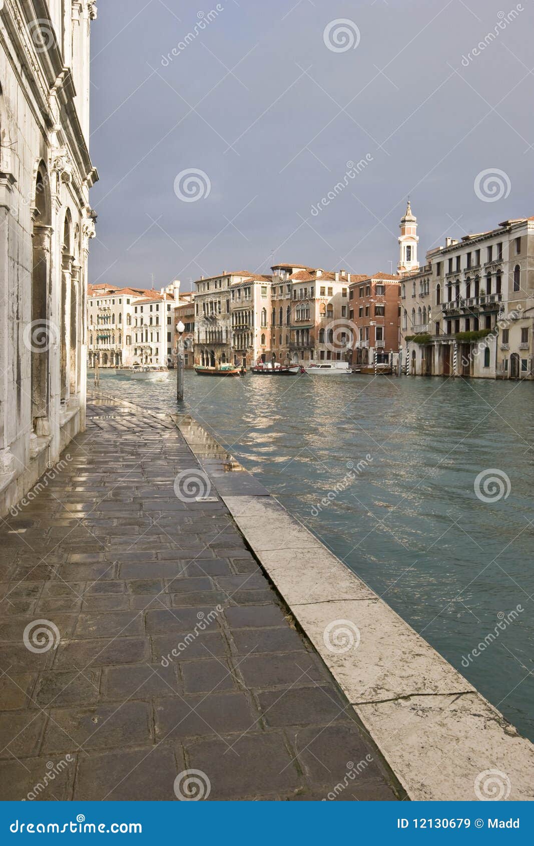 103 Wide Canal Vertical Stock Photos - Free & Royalty-Free Stock Photos ...