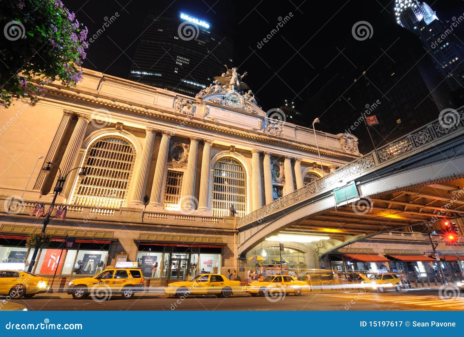 Grand Central Station editorial photography. Image of taxis - 15197617