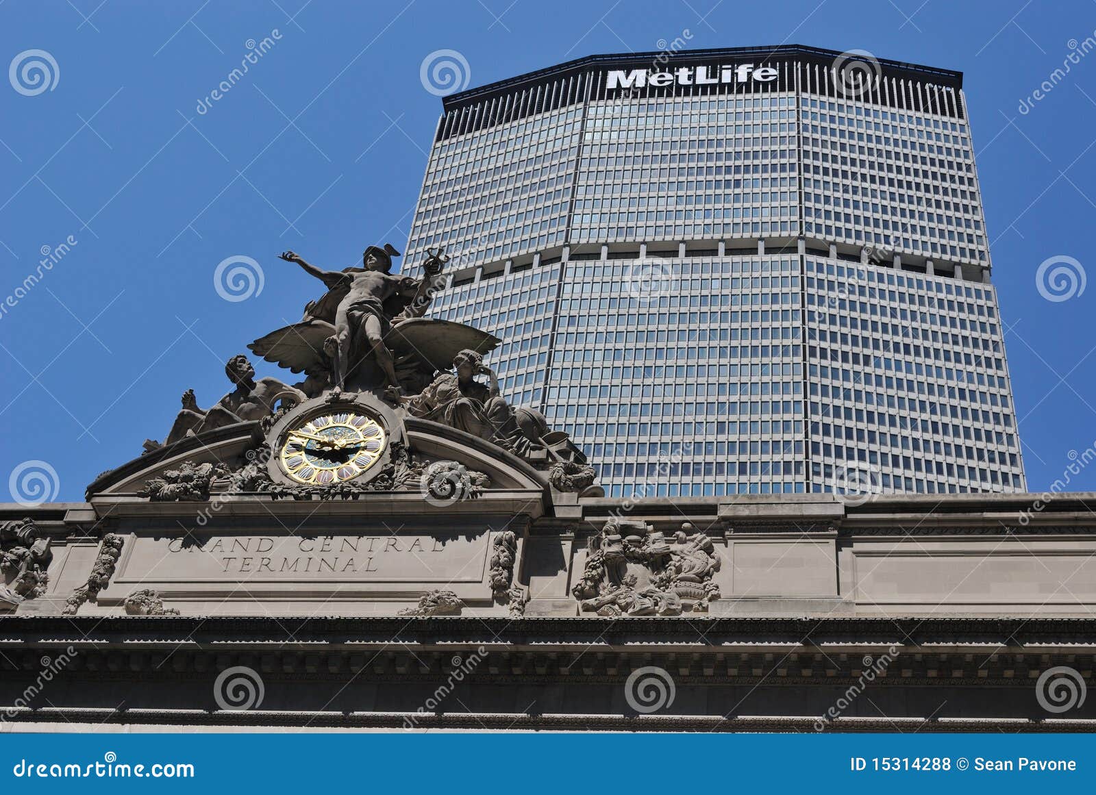 Grand Central Terminal and MetLife Building Editorial Stock Photo ...