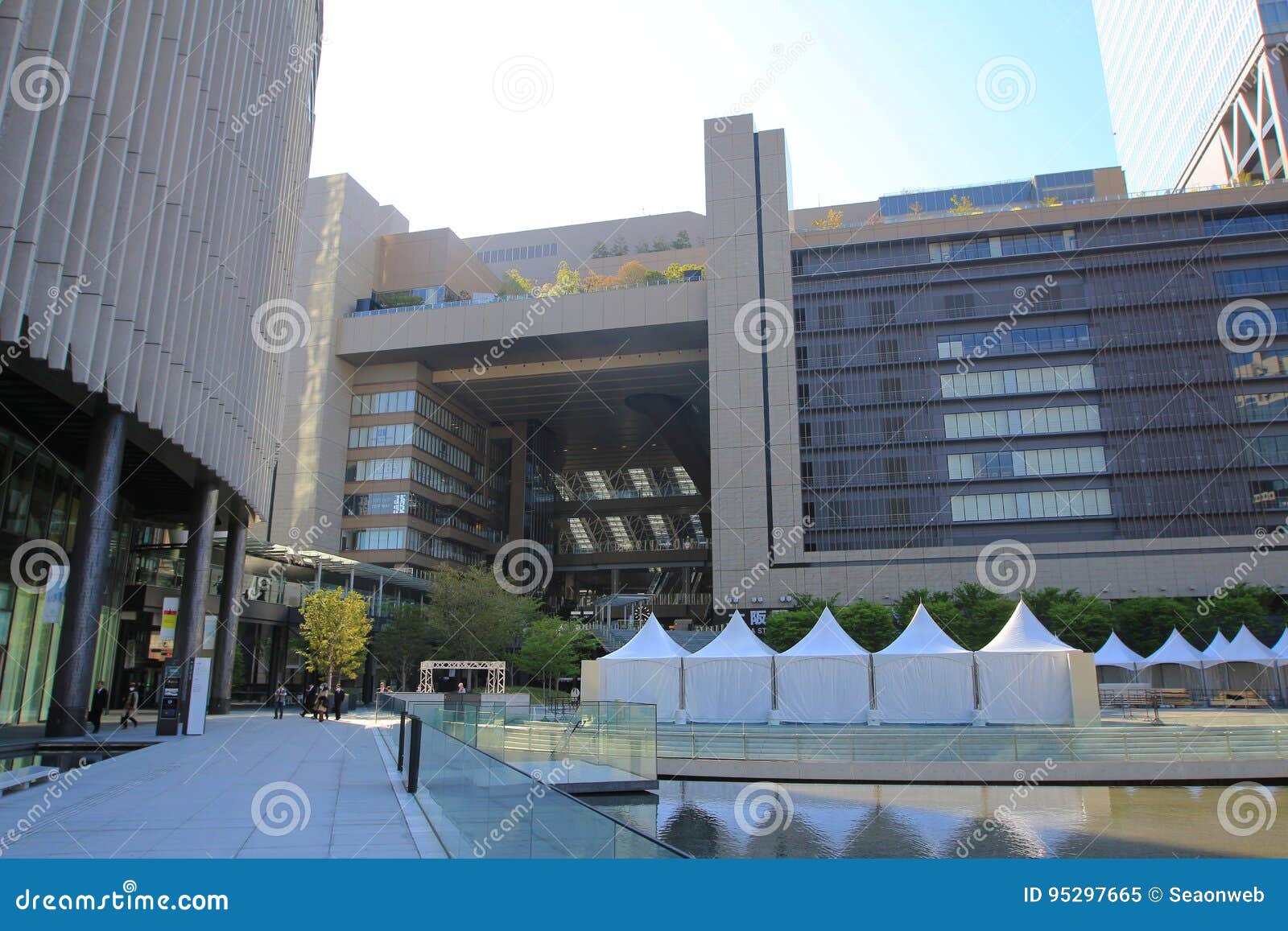 GRAND FRONT OSAKA editorial image. Image of urban, exterior - 95297665