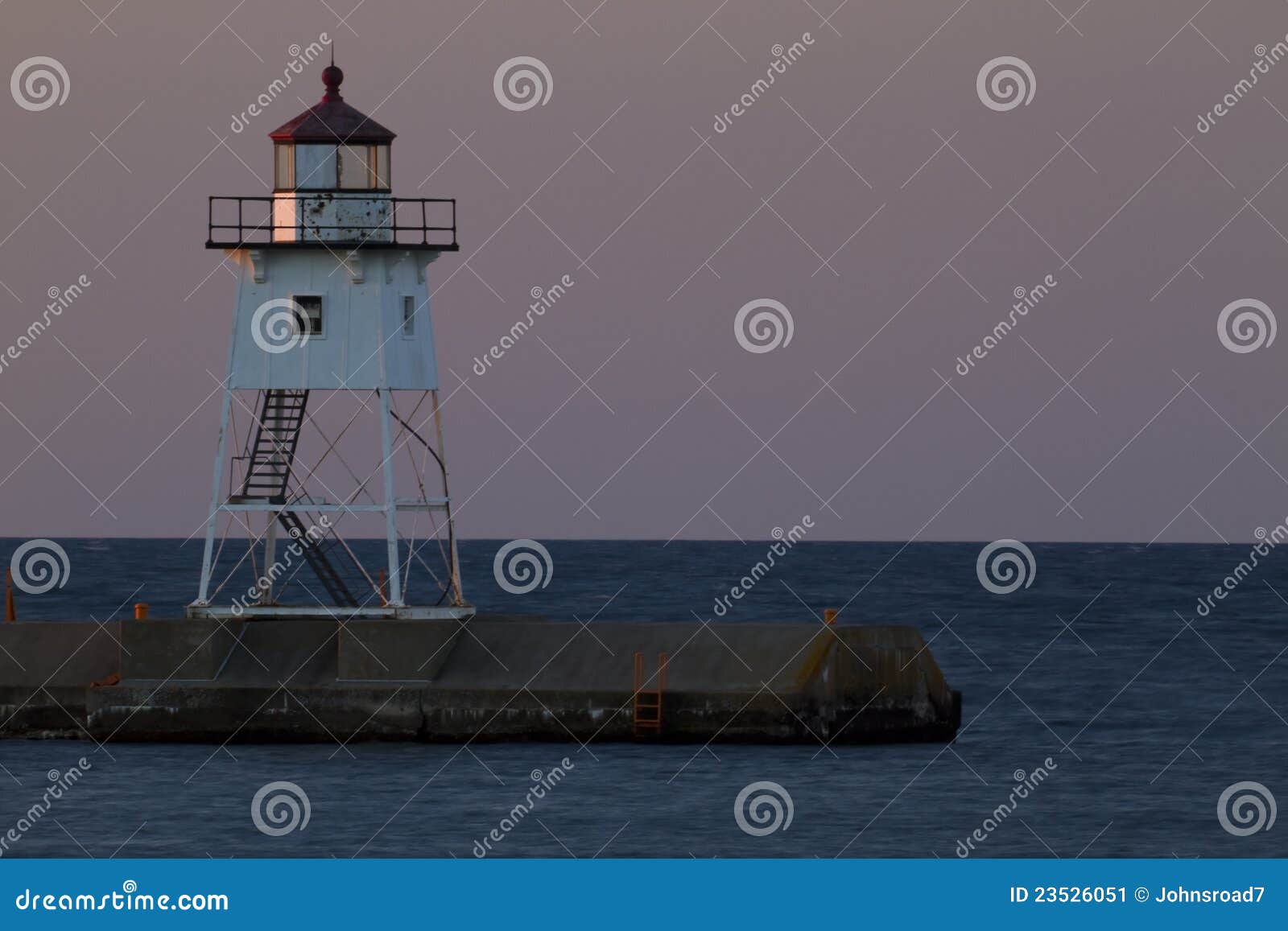 Grand Marais Lighthouse stock image. Image of ocean, historic - 23526051