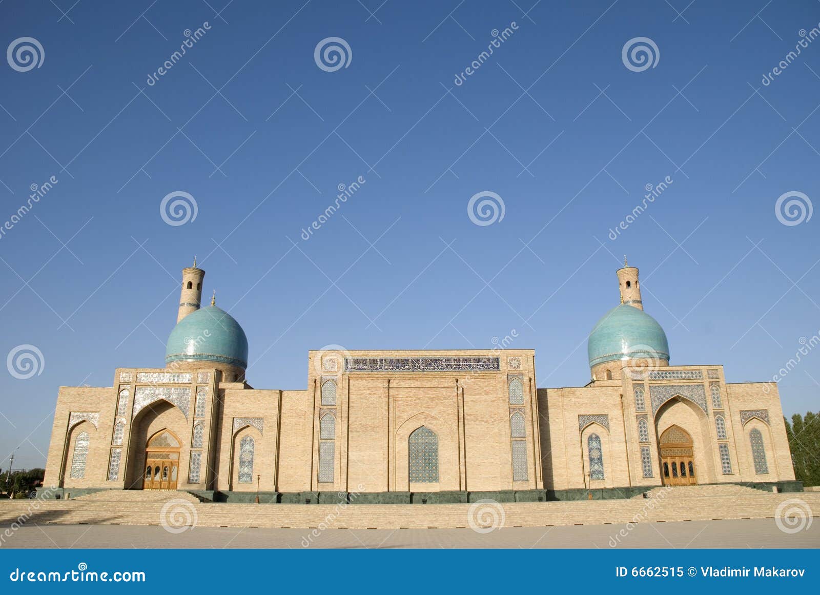 Grand Mosque Hazrati Imom stock image. Image of exterior - 6662515