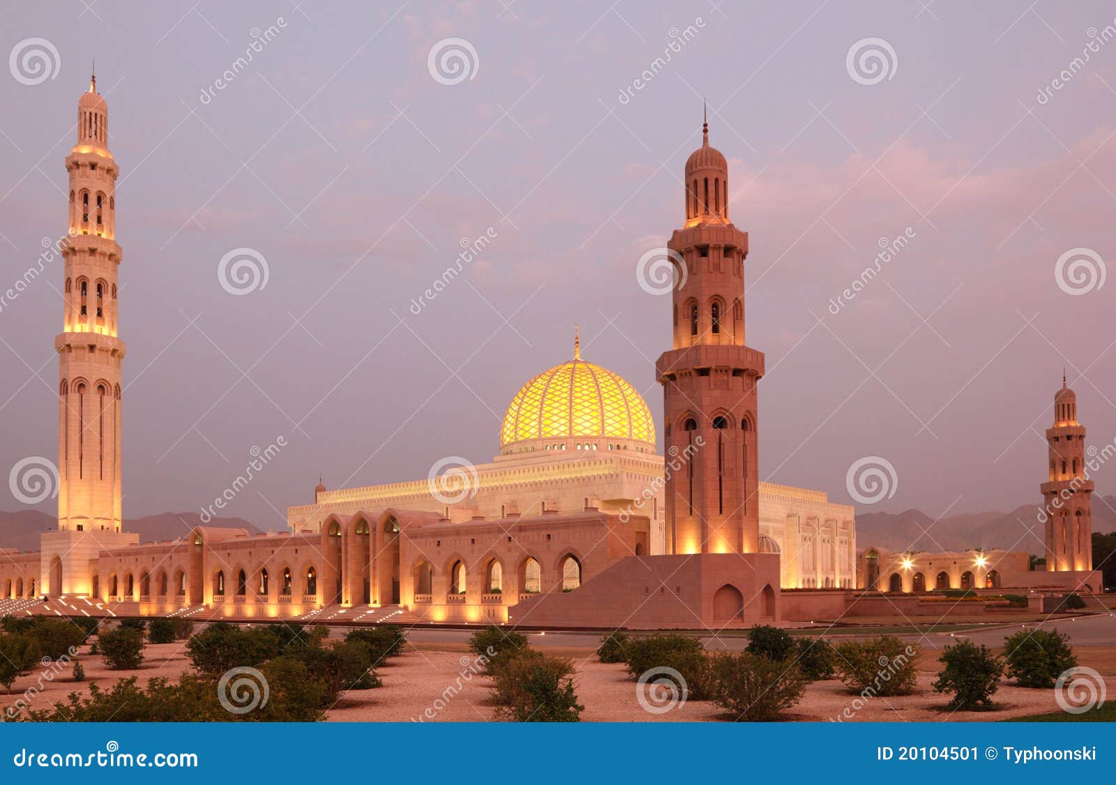 Grand Mosque in Muscat, Oman Stock Image - Image of islamic, evening ...