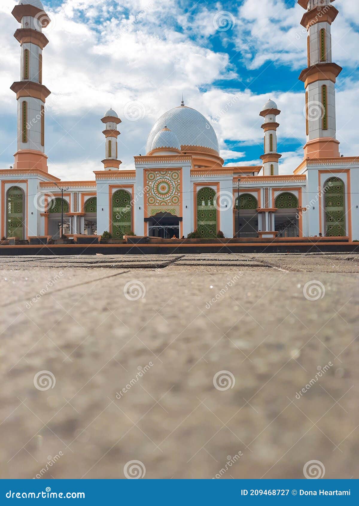 The Grand Mosque Pf Kisaran, North Sumatera Stock Image - Image of ...