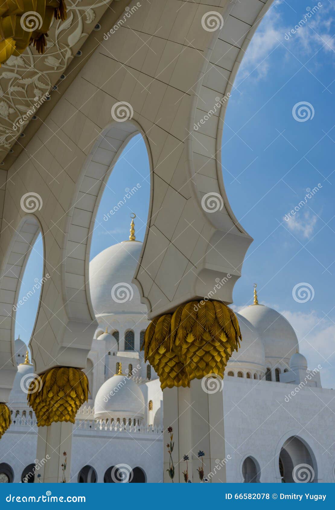Grand Mosque Sheikh Al Zayed in Abu Dhabi Stock Photo - Image of dhabi ...