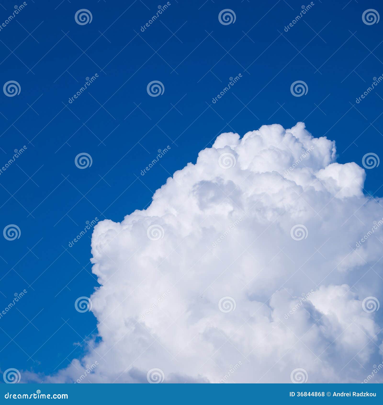 Grand nuage blanc photo stock. Image du abstrait, pelucheux - 36844868