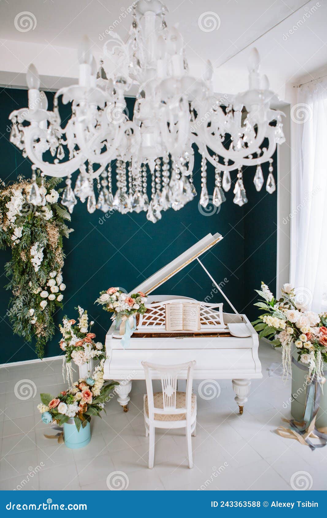 Grand Piano, Flowers in Studio. Piano Surrounded by Flowers Stock Photo ...