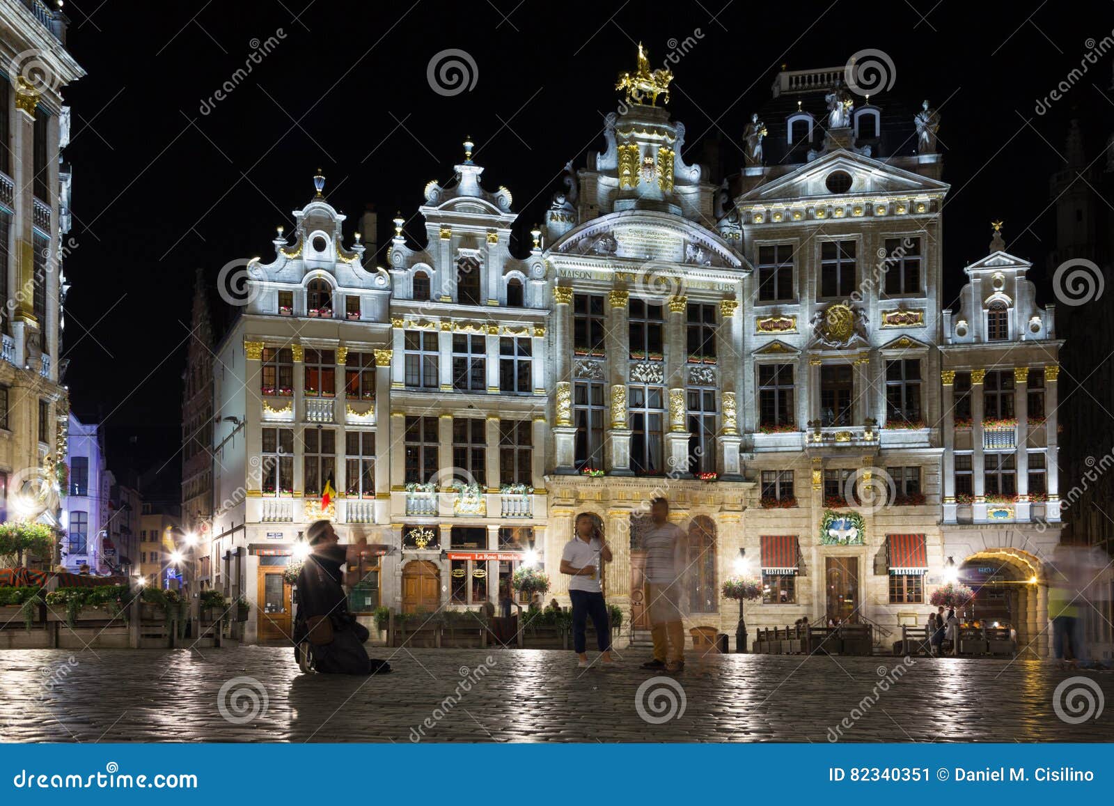 Grand Place at Night. Brussels Editorial Photo - Image of buildings ...