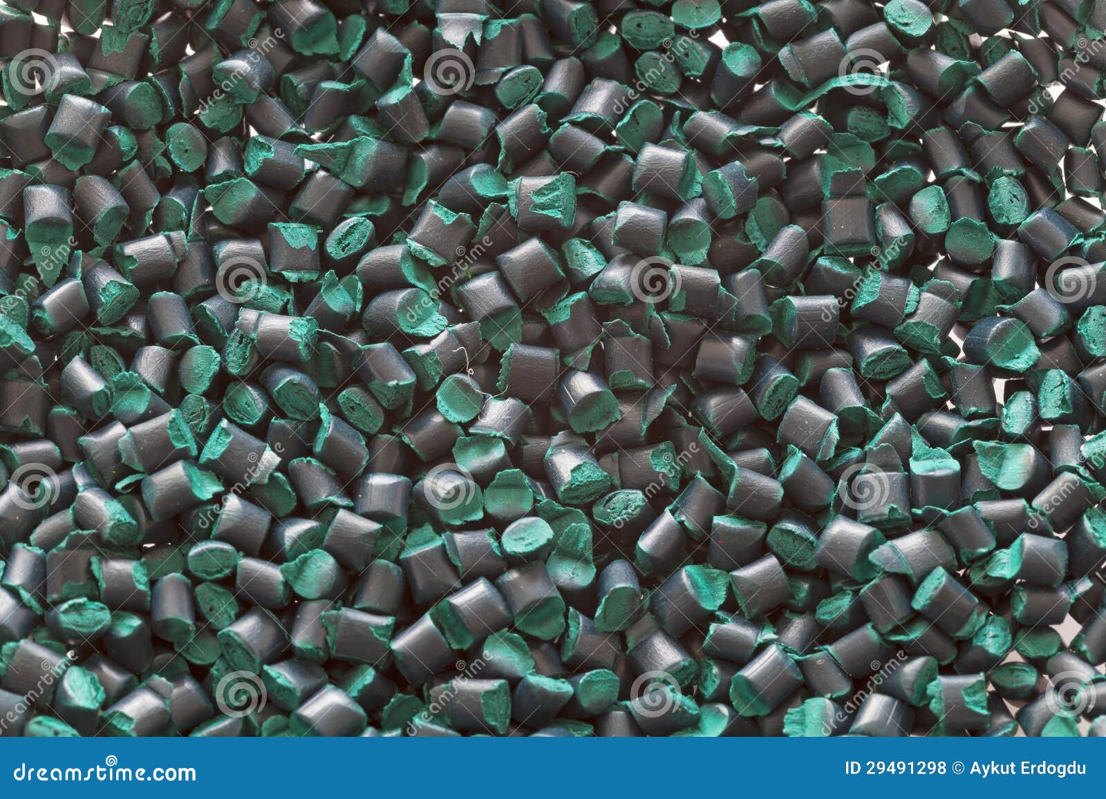 Granelli di plastica verdi fotografia stock. Immagine di colorato ...