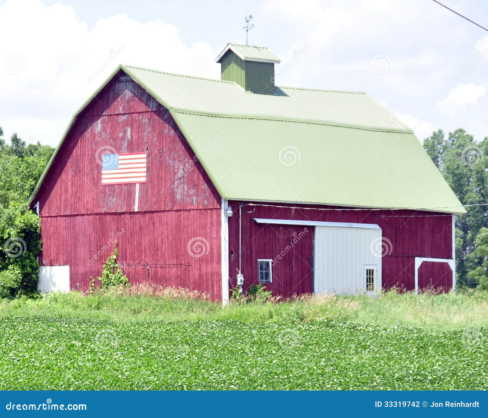 Grange américaine photo stock. Image of patriote, ferme - 33319742