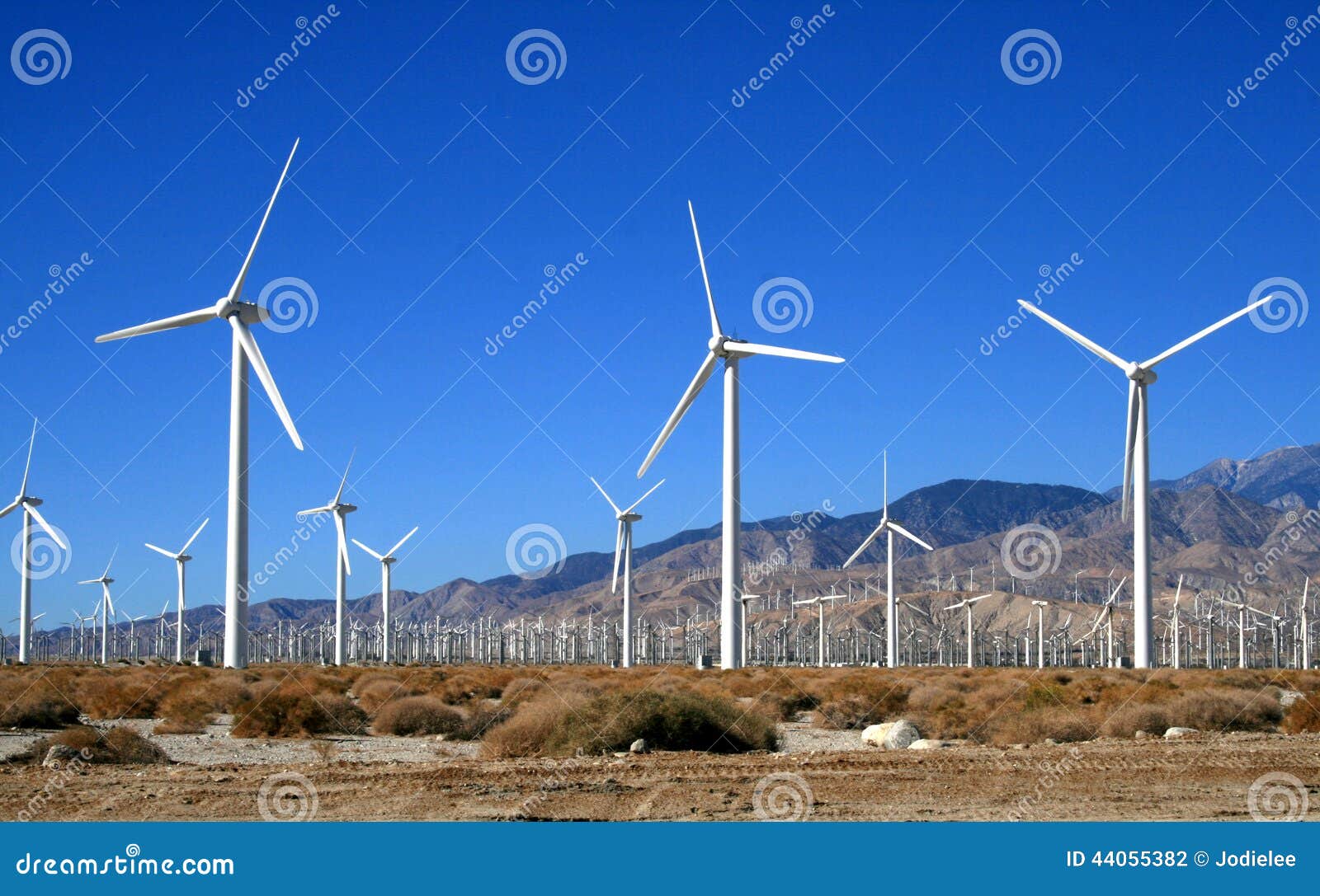 Granja de viento foto de archivo. Imagen de granja, cielo - 44055382