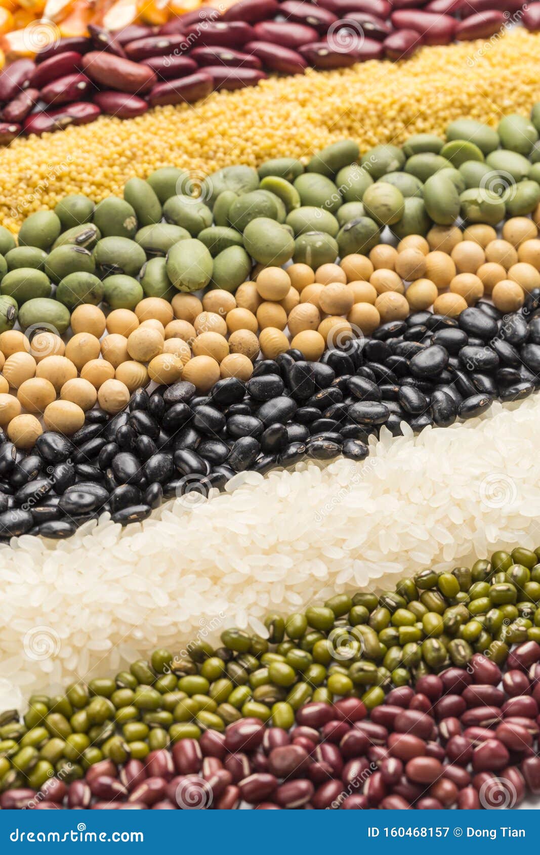 Granos Enteros Son Ricos En Nutrientes Imagen de archivo - Imagen de ...