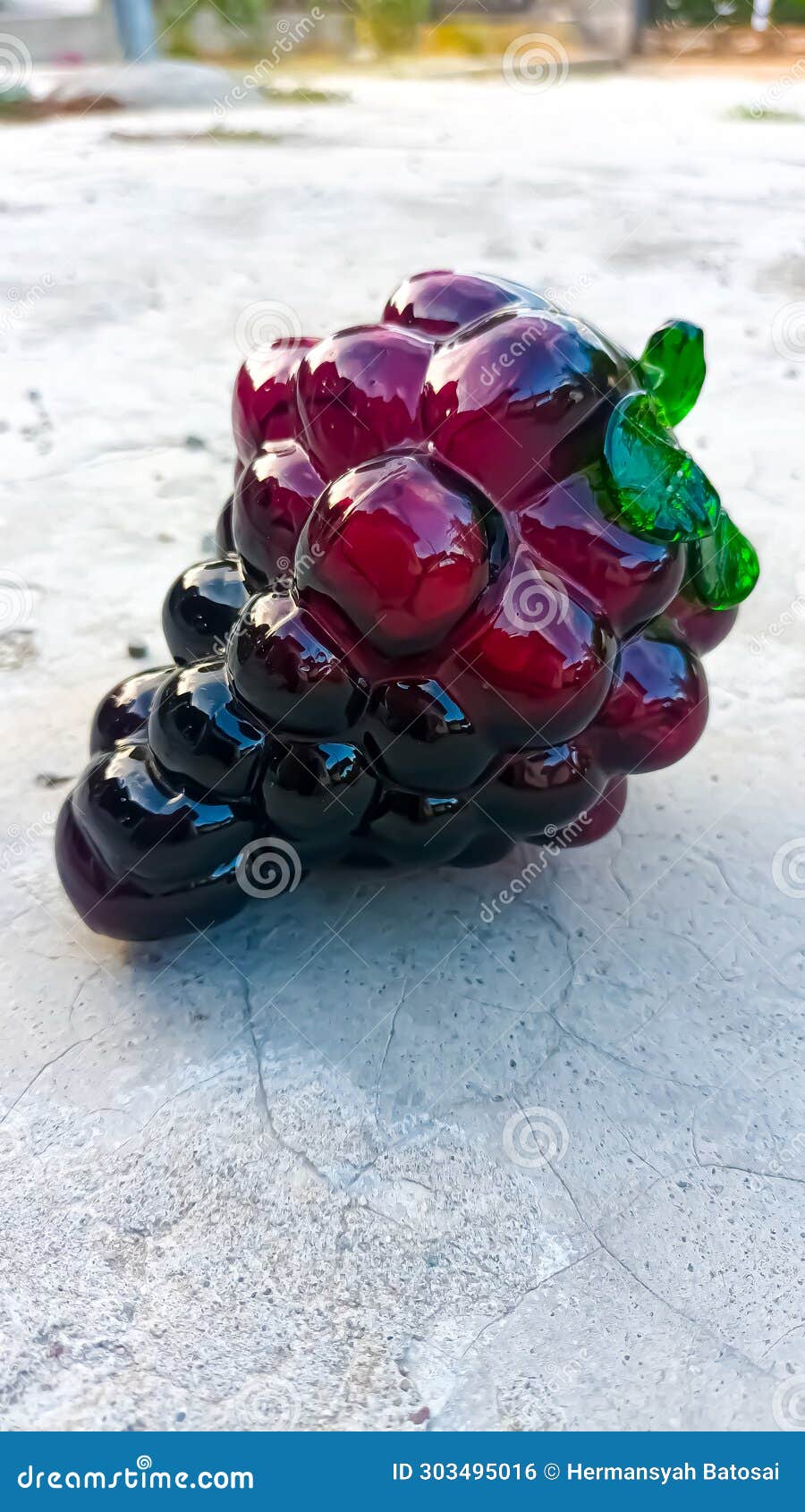 The Grape Decoration Made from Crystal Glass Looks so Beautiful Stock ...