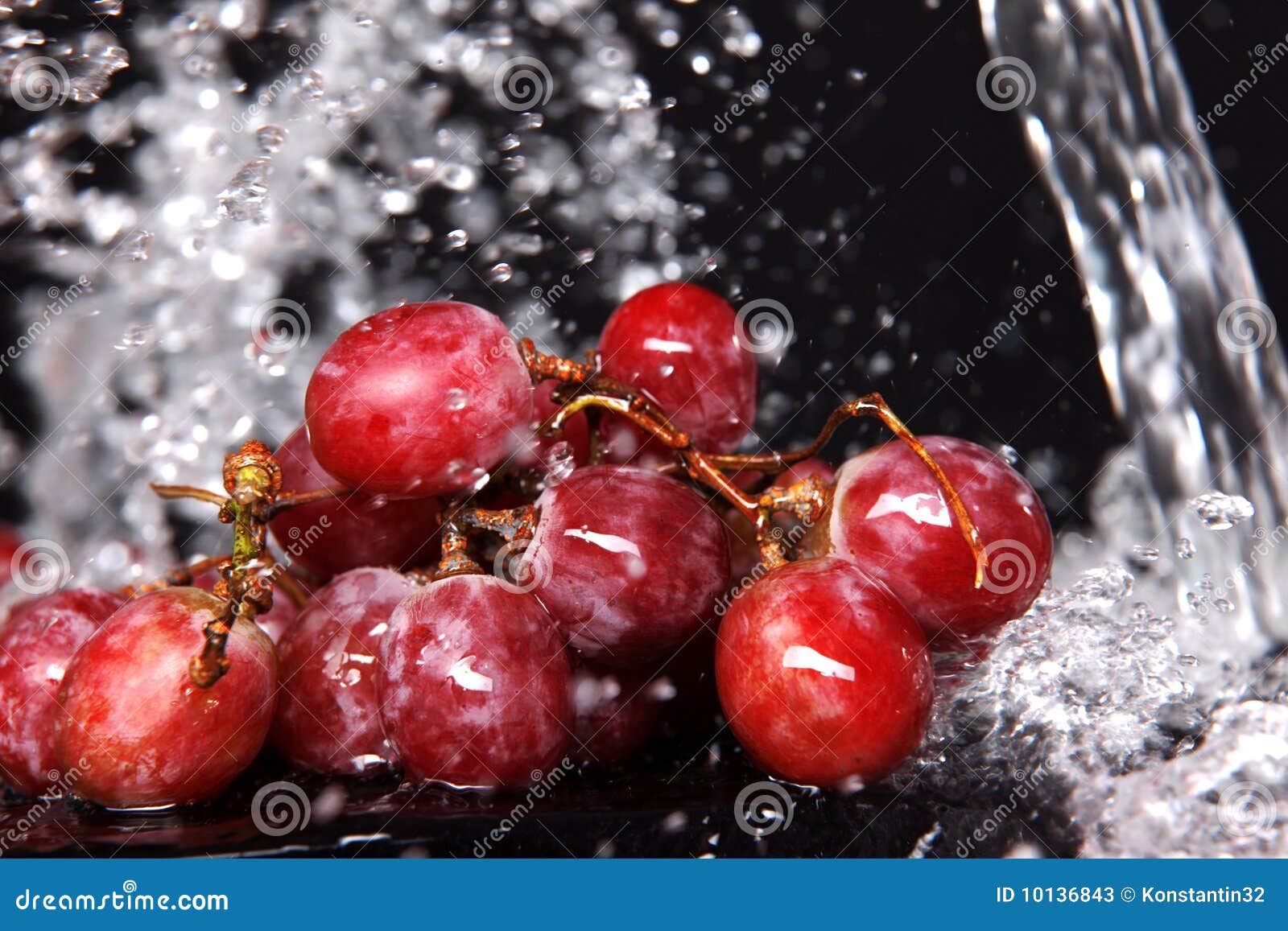 Grape under water stock image. Image of grape, motif - 10136843