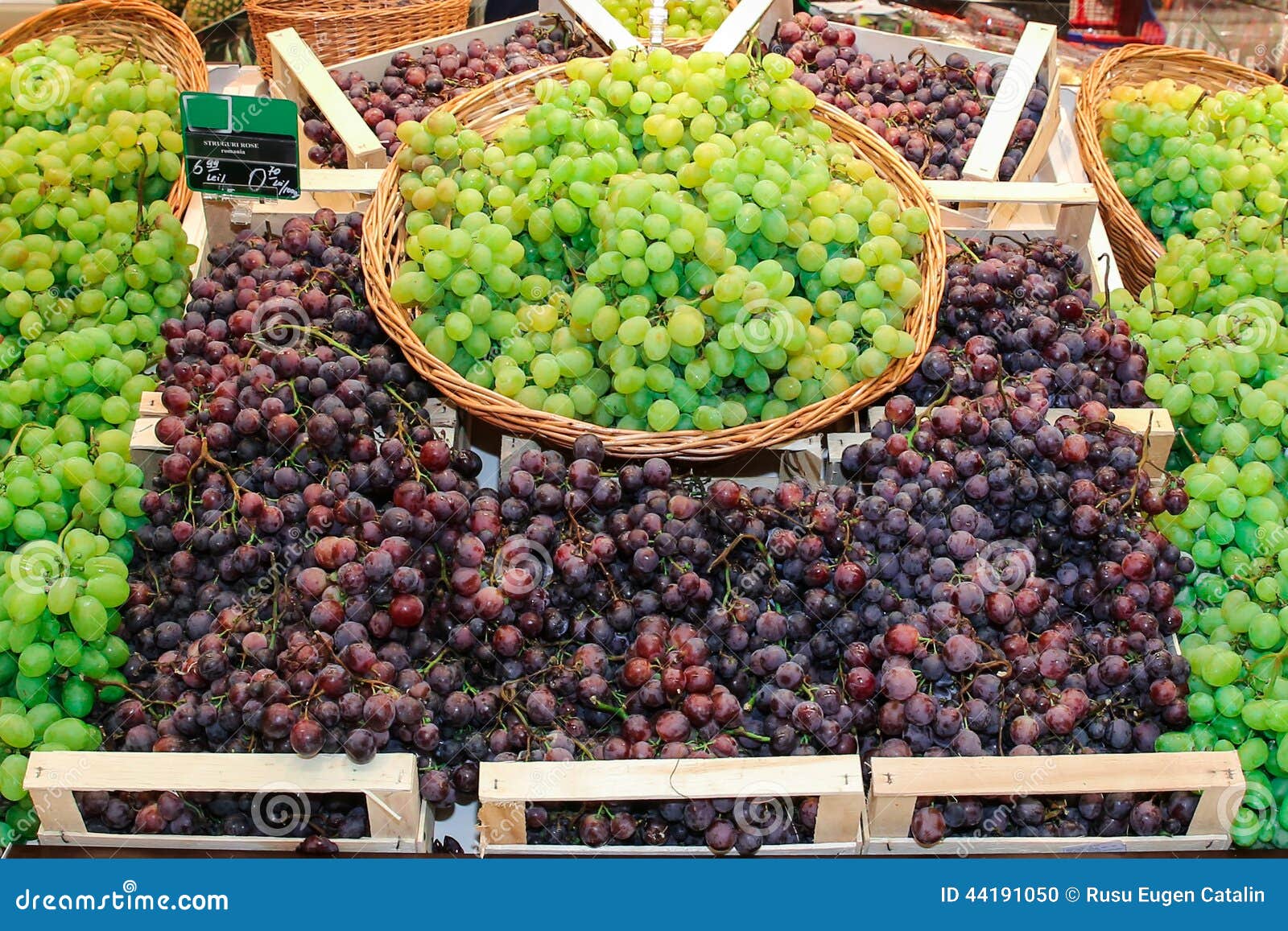 Grapes and basket stock photo. Image of flows, green - 44191050