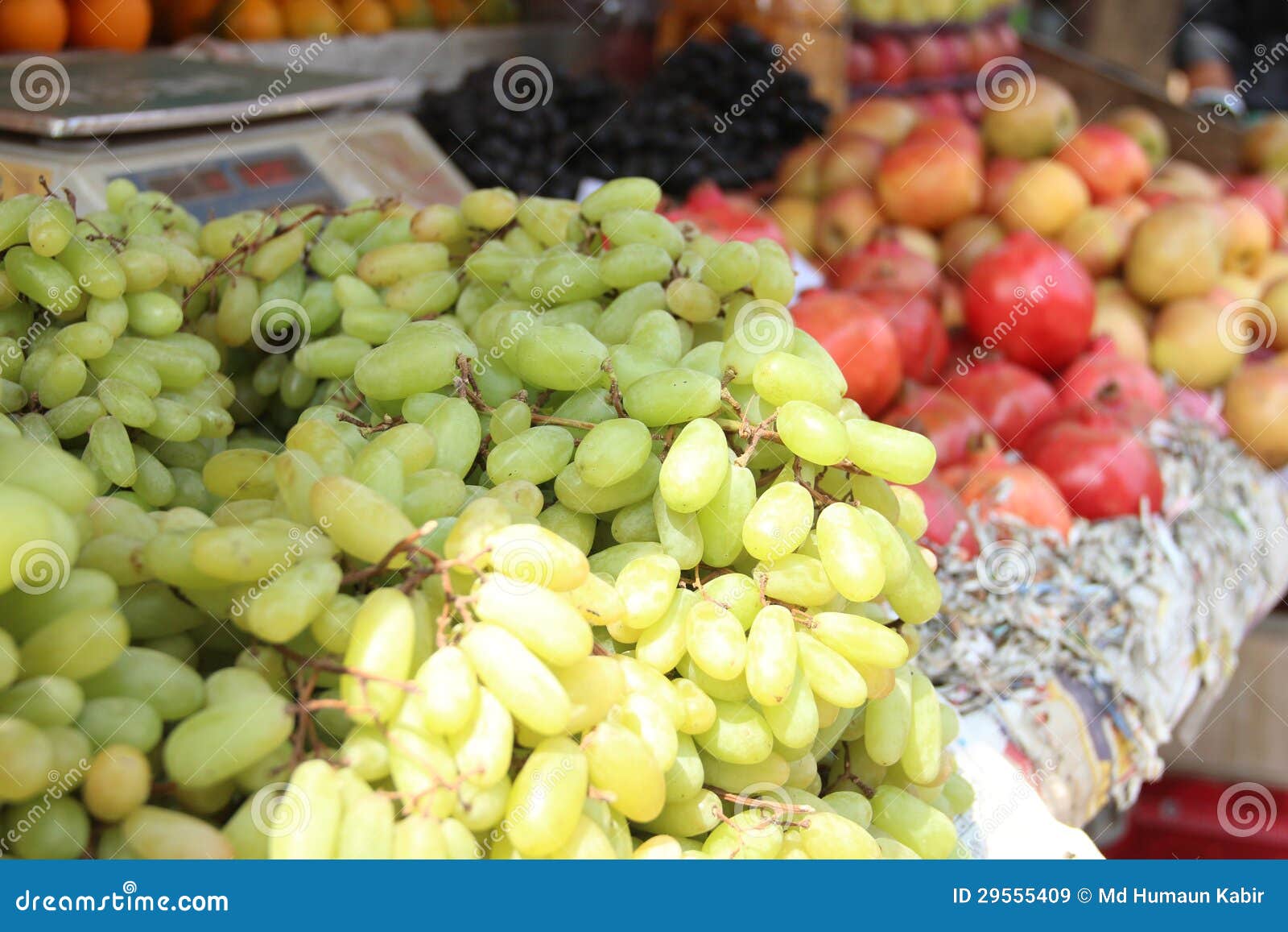 Grapes In Fruit Market Royalty Free Stock Images - Image: 29555409