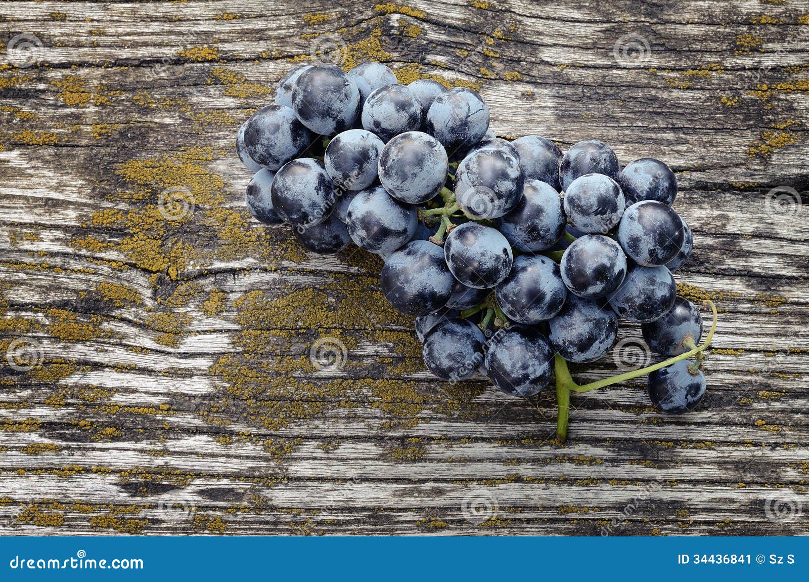 Grapes on an Old Wooden Table Stock Image - Image of freshness, nature ...