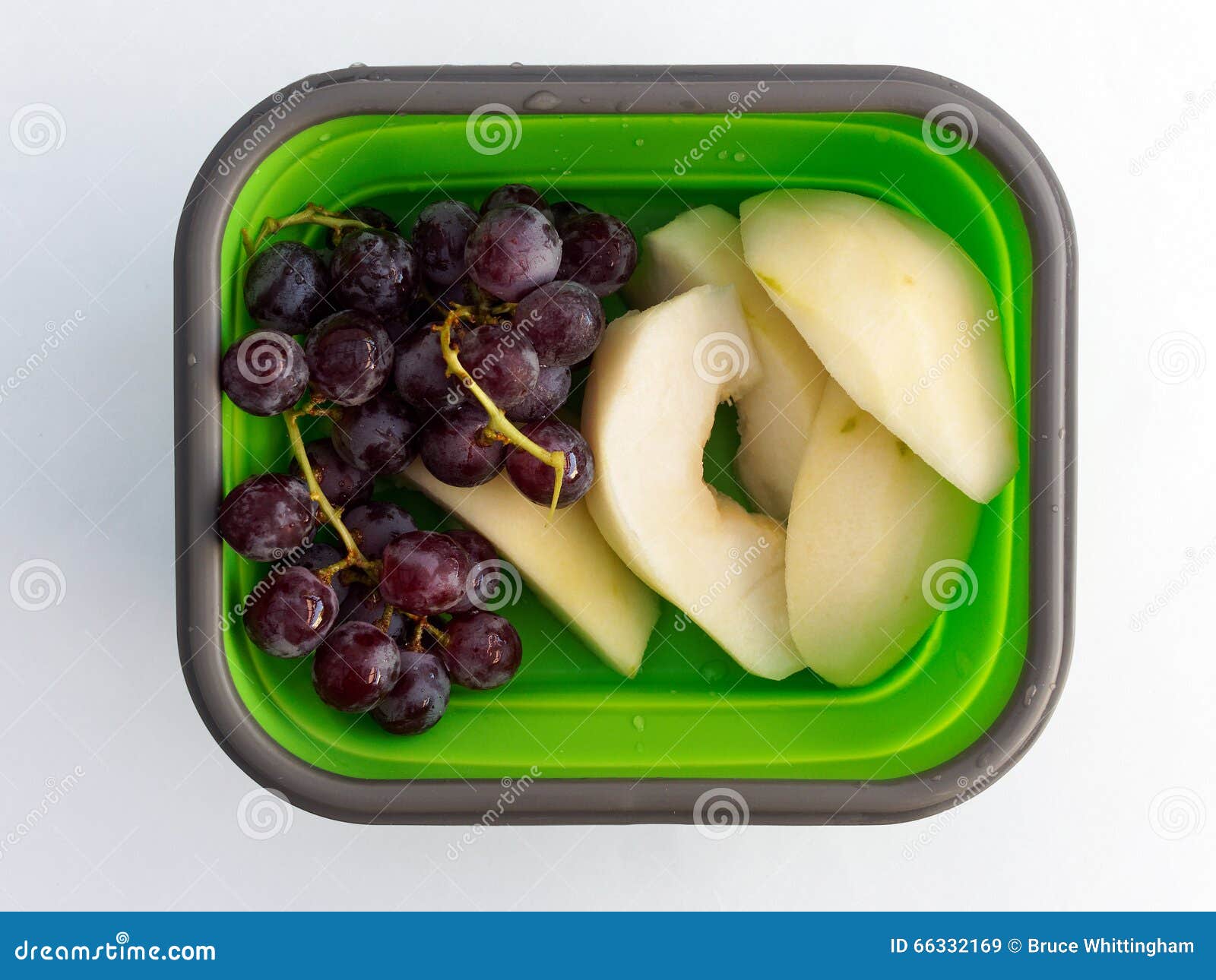 Grapes and Pear in Lunch Box Stock Image - Image of healthy, fruit ...